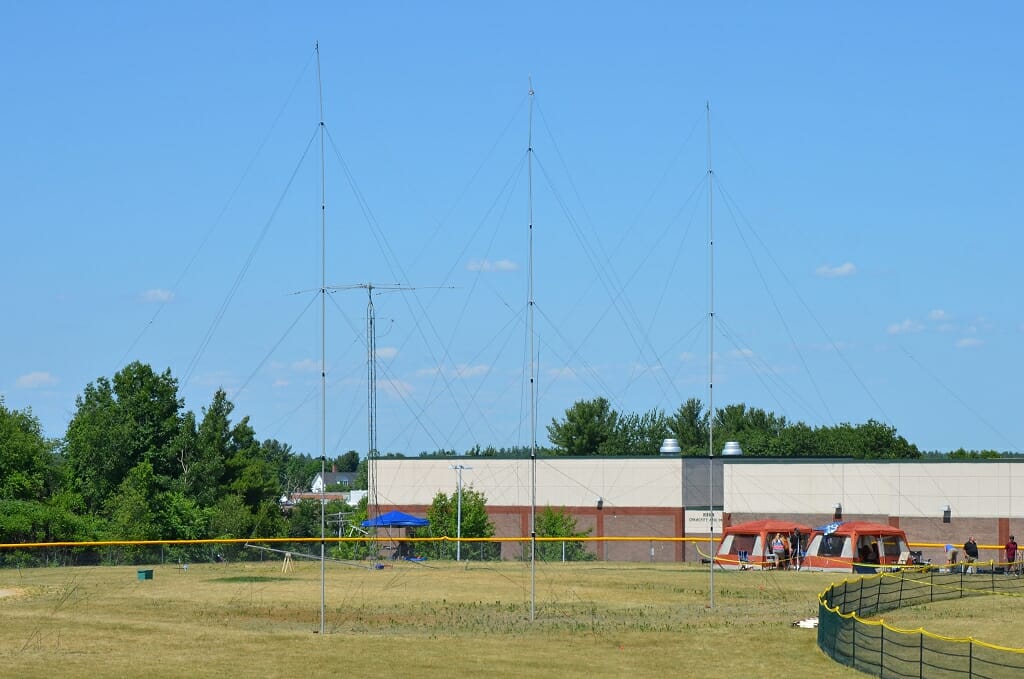 A High Performance 40m Antenna Optimization for Field Day