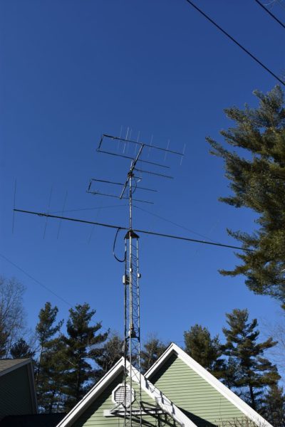Mounting Antennas on a Tower - Nashua Area Radio Society